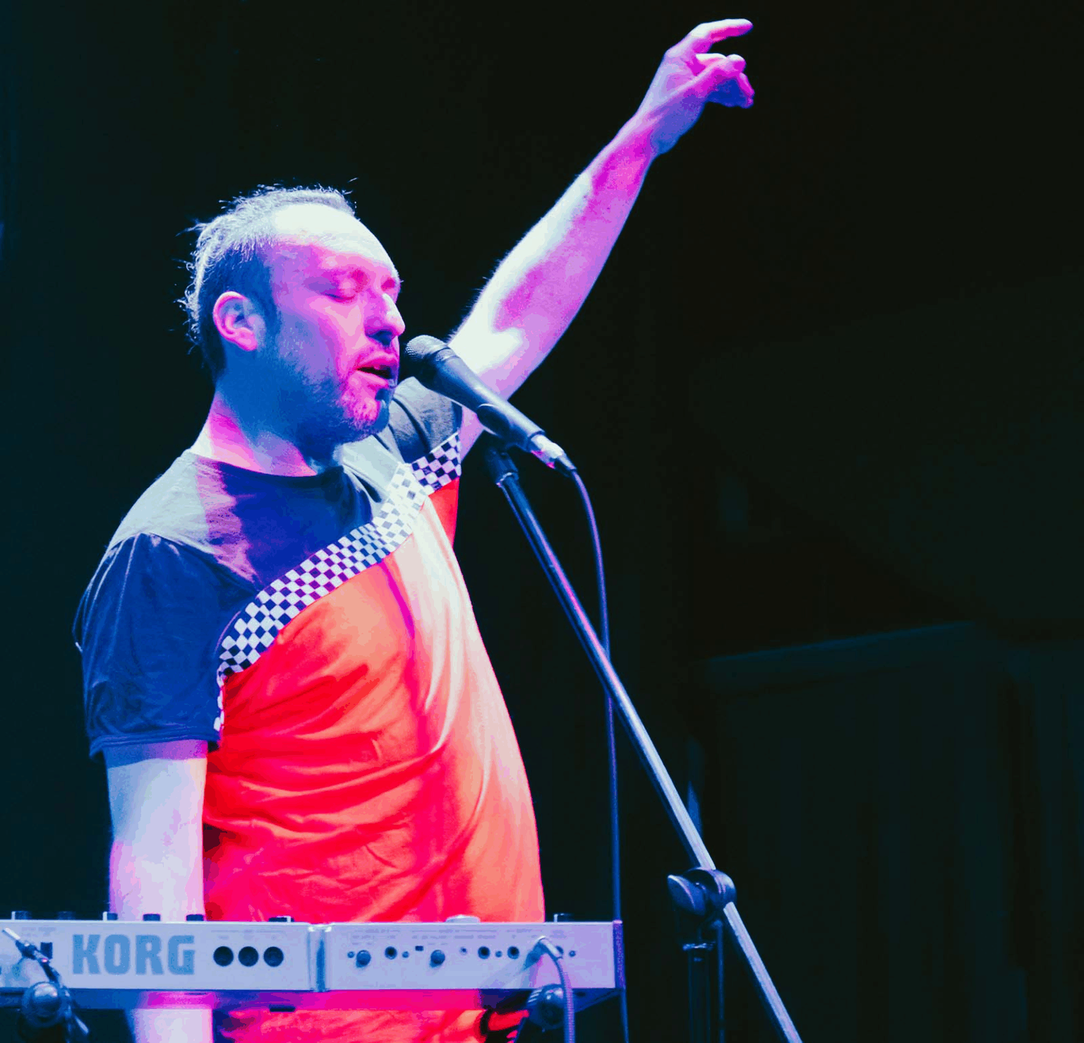 Rigo Rioja presenta “Mariskal Eterno”: un homenaje musical a Roberto ...